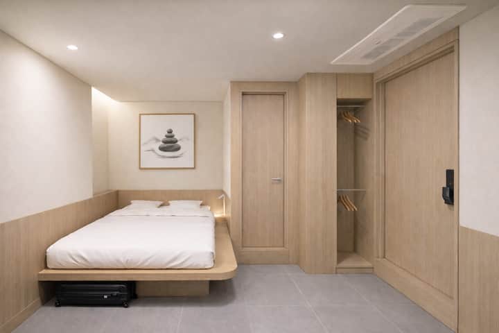 New Open 명동역 도보 3분 온유하우스 5 - Seoul