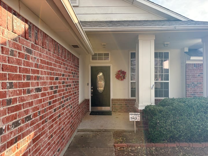 Cozy Norman House - Lake Thunderbird, OK