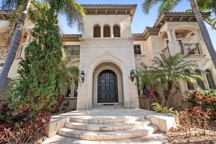Luxury 7br Waterfront Las Olas Isles Mansion Pool - Fort Lauderdale