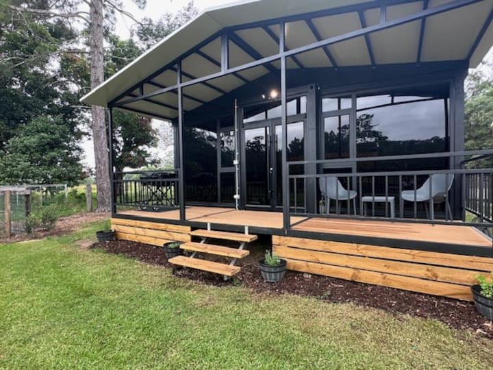 'Yellowstone' Country Lodge. 
Pet-friendly - Sunshine Coast Queensland, Australia