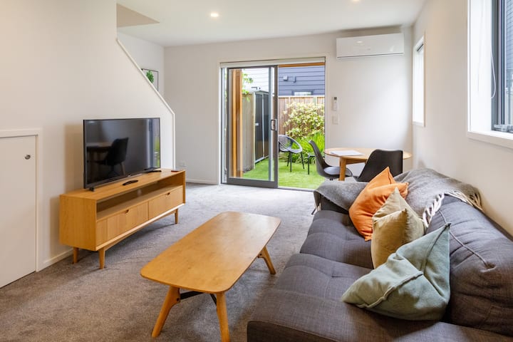 Modern 1br Townhouse, Central City - Christchurch