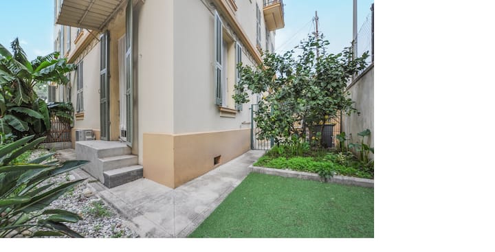 Appartement Climatisé Au Rdc Dans Une Rue Calme - Niza
