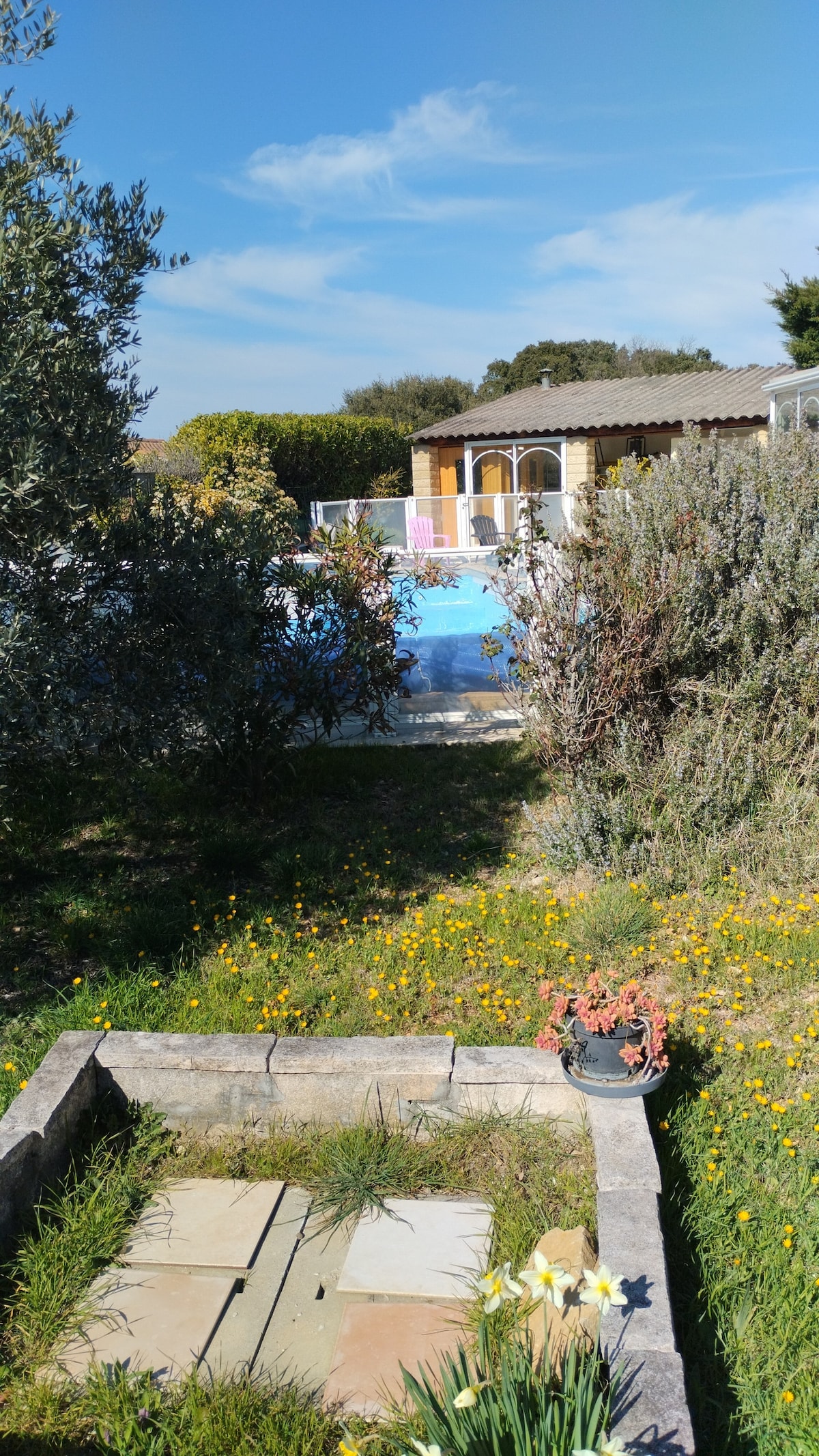 Lemon Tree House - Houses for Rent in Colonzelle, Auvergne-Rhône-Alpes ...