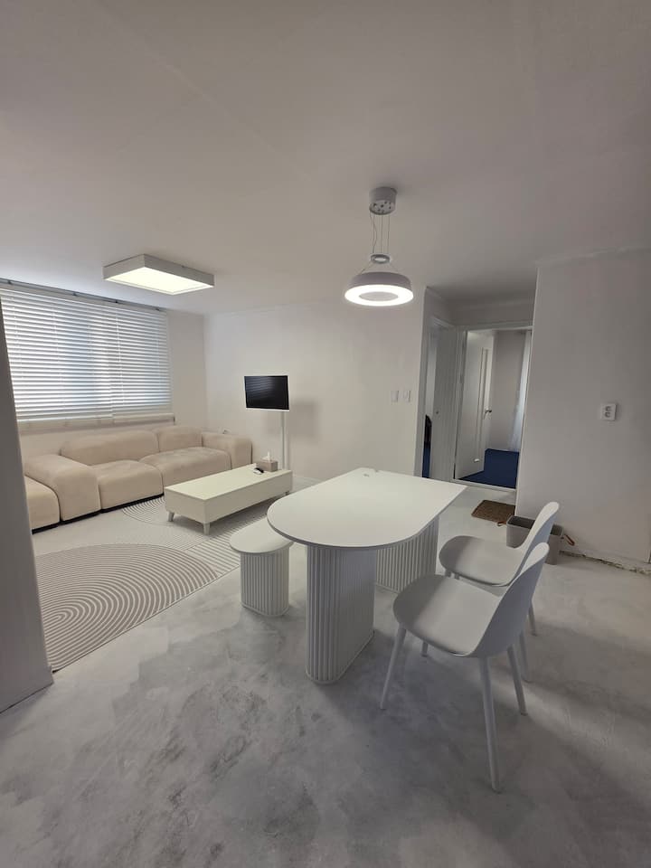 Onestay 무료주차/동대구역,신세계5분/동성로,수성못차로10분/라이온즈파크15분/짐보관 - Daegu