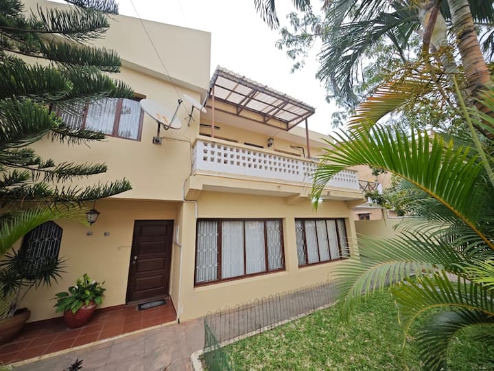 Rustic Villa By The Beach - Costa Do Sol - Maputo