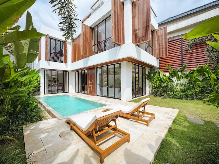 Designer Modern Rooftop Villa In Peaceful Umalas - Australia
