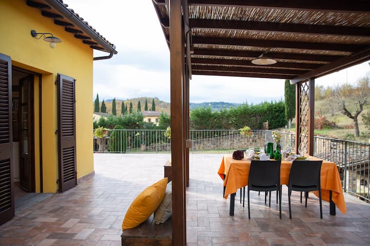 Country House Overlooking The Vineyards - San Gimignano