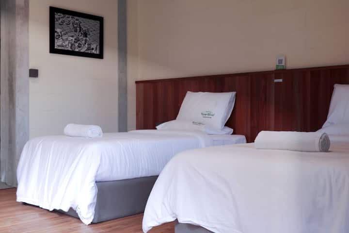 Voyage Retreat - Standard Room 308- 2 Super Single - Pangkor Island