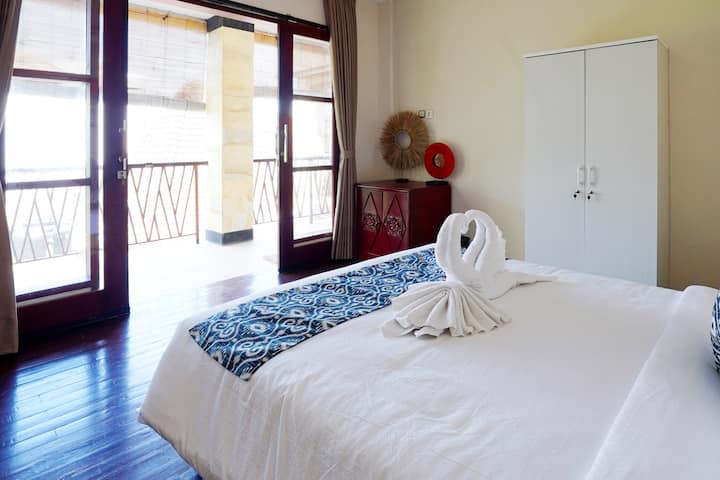 3 Br With Private Pool West Sanur Casa Del Lago - 