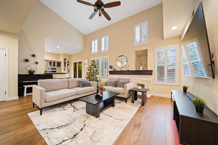 Luxury 4br 3ba Homeoffice Families & Professionals - San Jose, CA