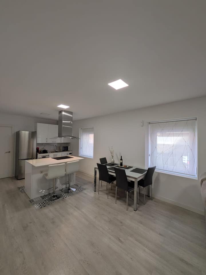 Amplio Y Luminoso Apartamento Céntrico En Bilbao - Bilbao