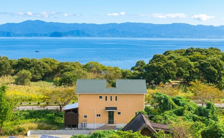 開放感あるテラスでBbqを楽しめる！一棟貸切り、温泉・サウナ・水風呂あり（レイクウエスト4-711） - 琵琶湖