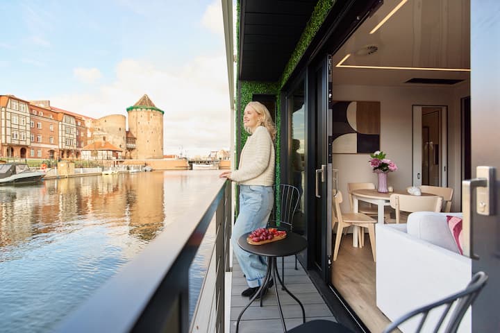 Houseboat Zefir | Old Town | 2 Bedrooms | Sauna - Danzig