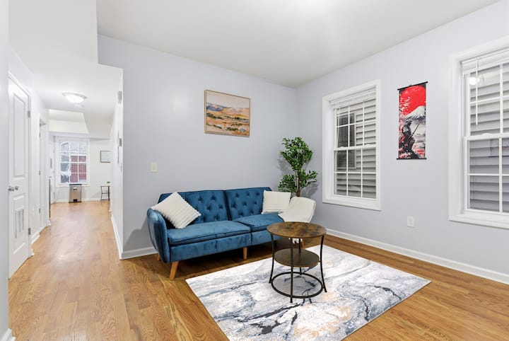 Spacious 2br | Minutes To Nyc |Sofa Bed| Fast Wifi - Jersey City, NJ