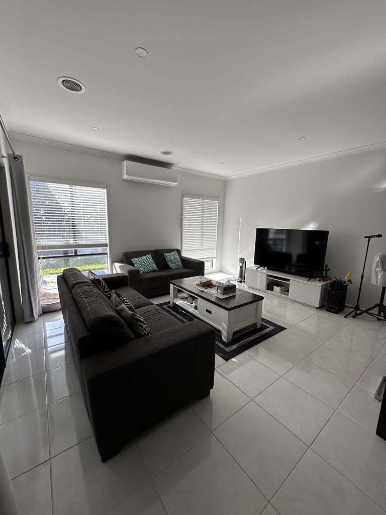 Unterkunft in Melbourne - Häuser zur Miete in Craigieburn, Victoria ...