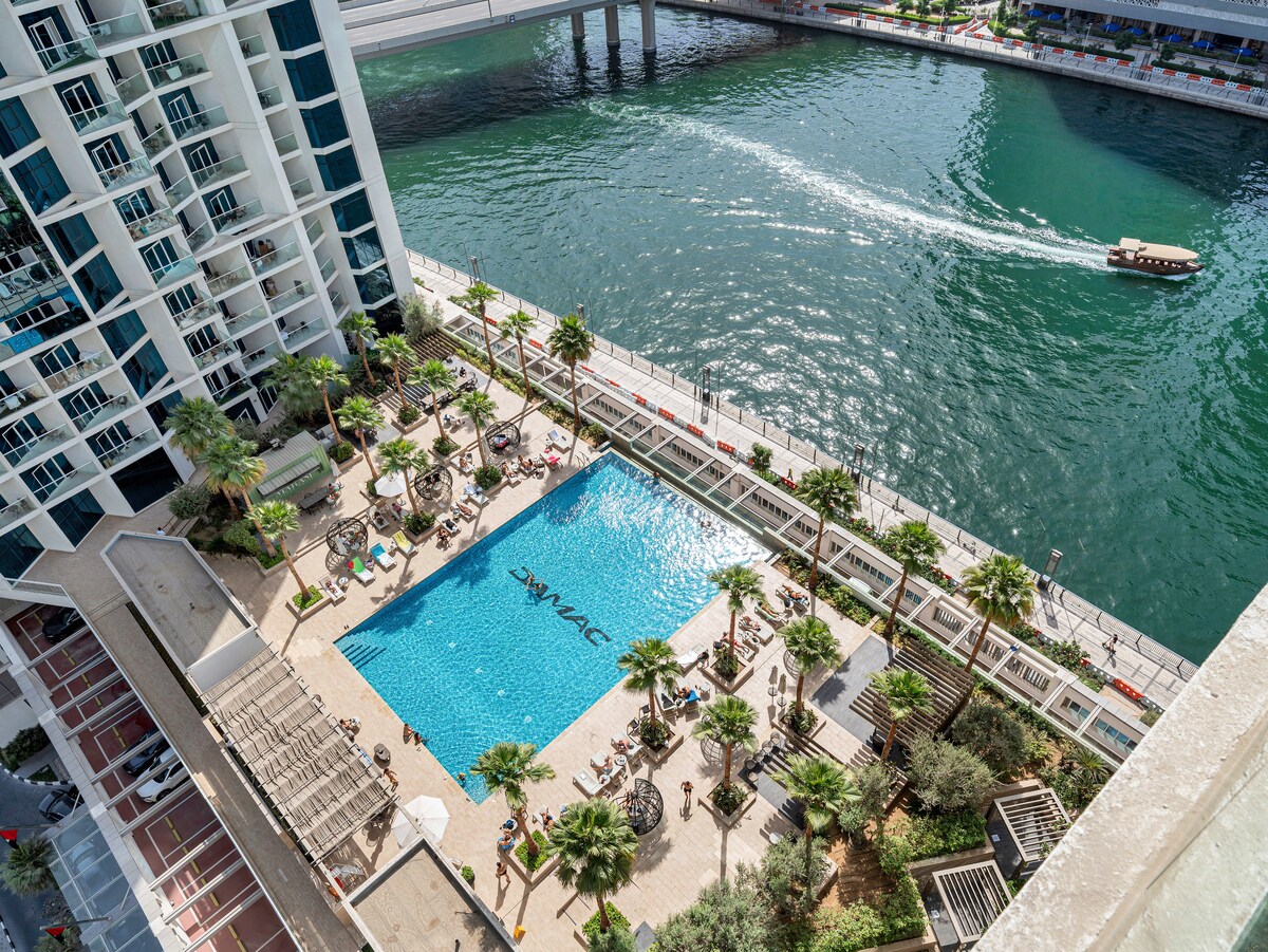 Studio de luxe au bord de l'eau | DAMAC Maison Privé - Appartements à ...