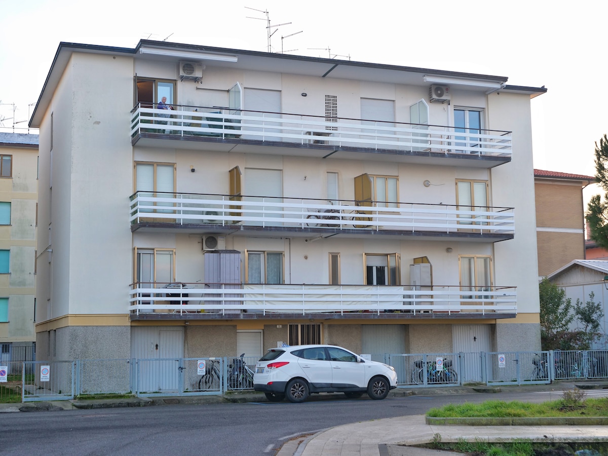 Laguna Gaddi - three-room apartment with lagoon view and parking space ...