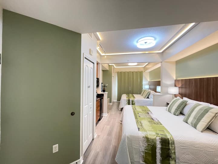 207h Two King Condo Pool/spa Minutes To Universal - Orlando, FL