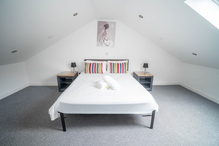 The Brunswick Hub - Swansea