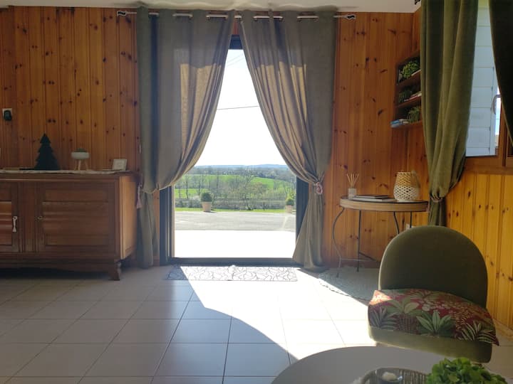 Gîte Au Calme - Alpes Mancelles, Forêt De Sillé. - Sarthe