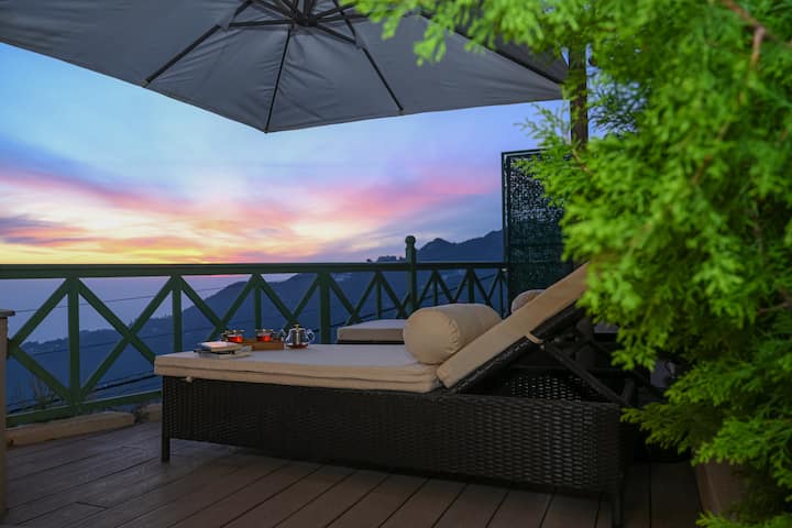 Cozy Valleyview Cabin W/private Deck In Mall Road! - Mussoorie