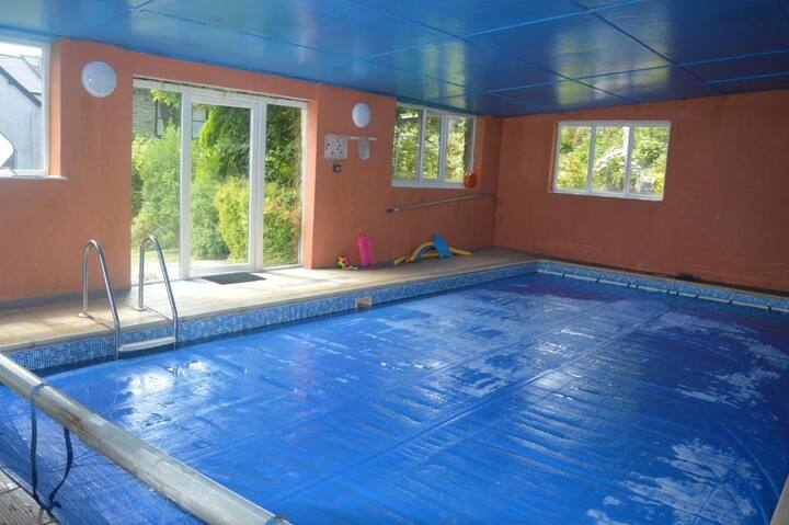 Converted Barn With Swimming Pool, Great Location - Clovelly