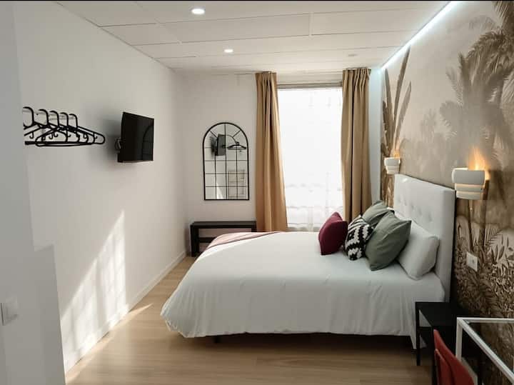 Pgr413 Estancia Con Encanto Y Baño En Suite - L'Hospitalet de Llobregat