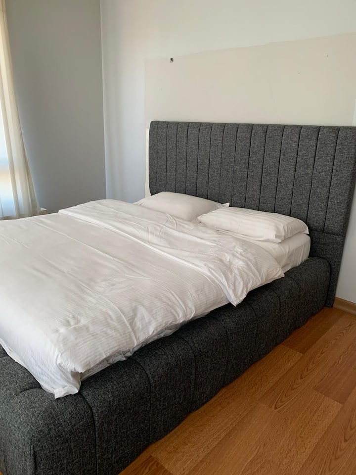 Kızılay, Sıhhıye De 1+1 Apart Daire - Ankara