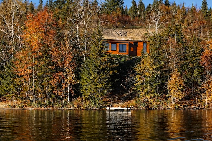 Bord De L’eau | Plage Privée & Spa Privé | Chalet - Saguenay