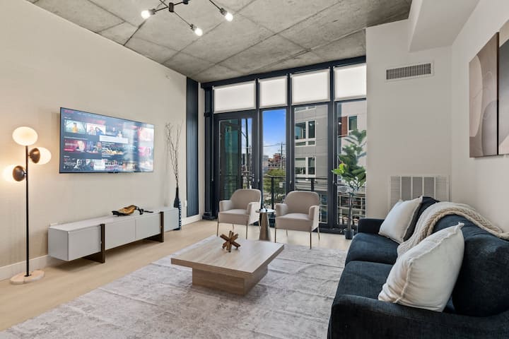 Stylish 2br Retreat Near Liberty Bell | Sleeps 8 - Camden, NJ