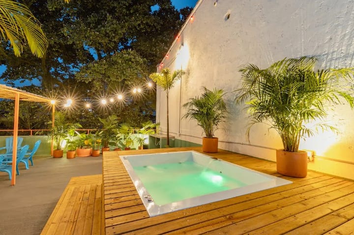 Xh&nbsp;Macondo&nbsp;Boheme&nbsp;|&nbsp;Cozy&nbsp;House à Manille&nbsp;|&nbsp;Jacuzzi - Envigado