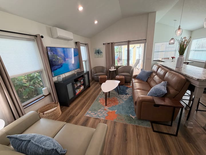 Mellow Yellow - Your Relaxed Retreat - Stuart, FL