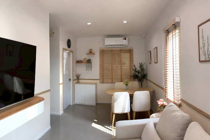 Stay At Peipei | Home Near Suvarnabhumi Airport - Bang Phli District