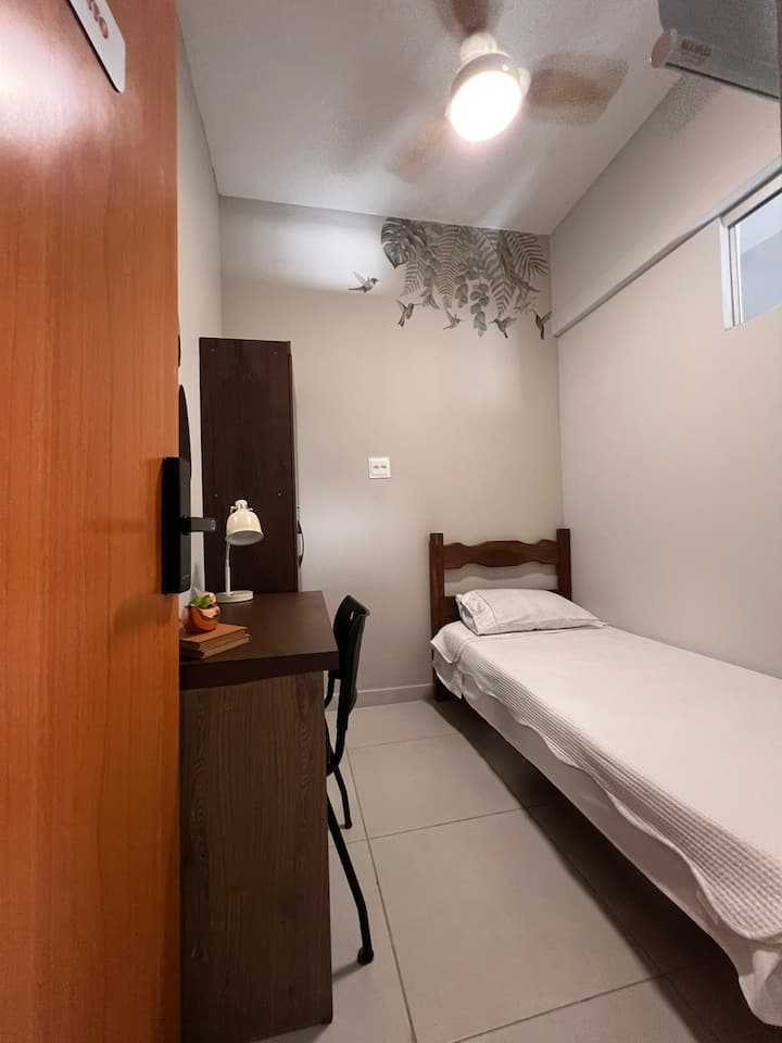 Quarto Privativo Exclusivo Para Um Hóspede Em Bh - Belo Horizonte