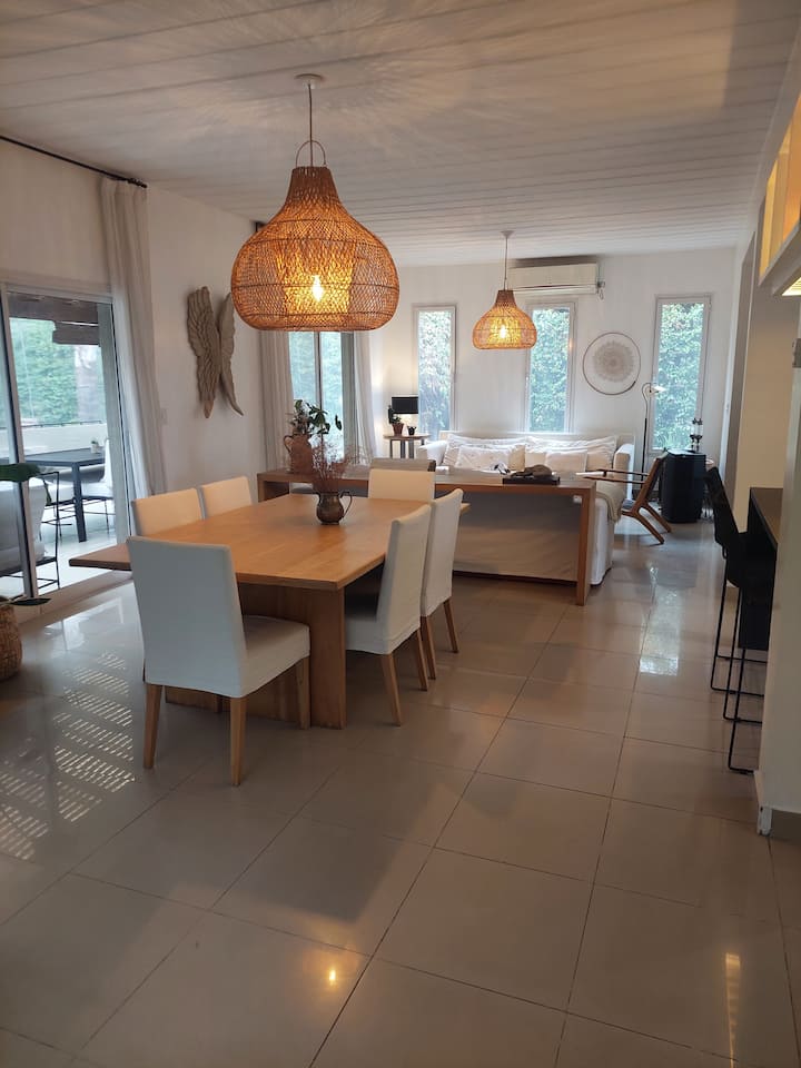 Casa En Barrio Privado - Argentina