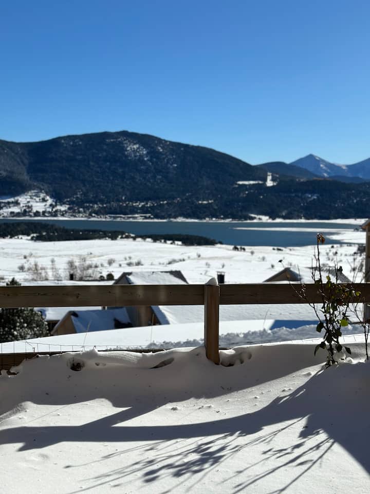 Le Cocon Du Lac - Studio Cosy Avec Vue Et Jardinet - Formiguères