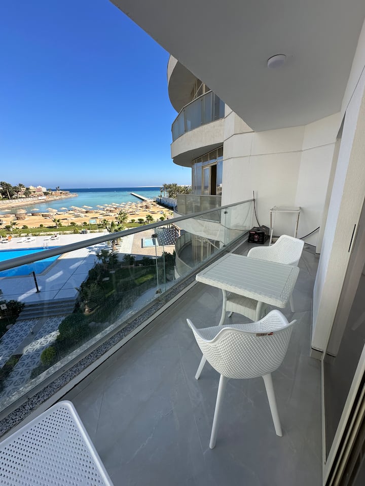 Luxury 1br Chalet | Private Beach & Pool - Egypt