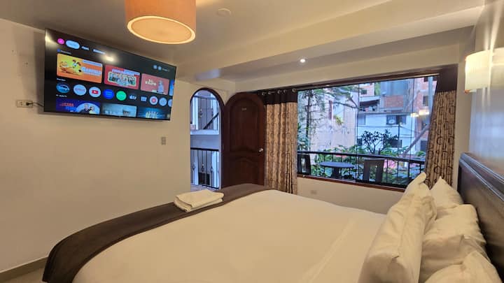 Cama Queen, Balcon, Céntrico, Desayuno Incluido - Aguas Calientes