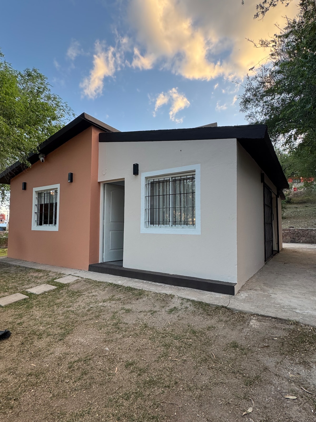 Refugio de calma entre verde y diseño moderno - Casas en renta en ...