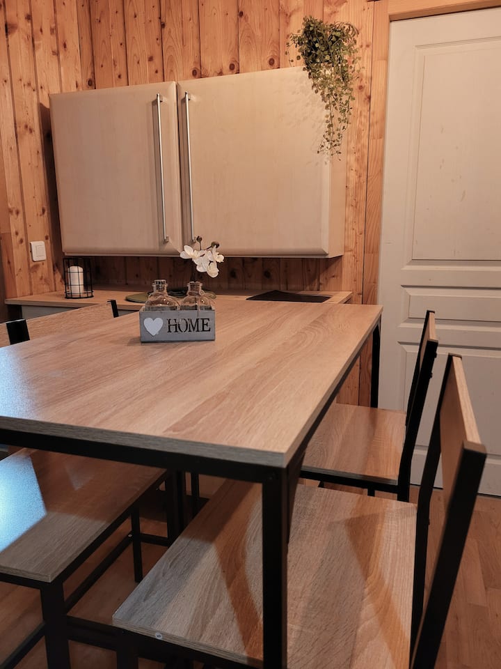 Esprit Chalet : Pause Nature Et Simplicité - Le Locle