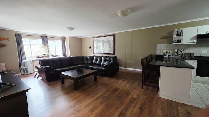 6 Greenpoint Mews Apartment - Plettenberg Bay