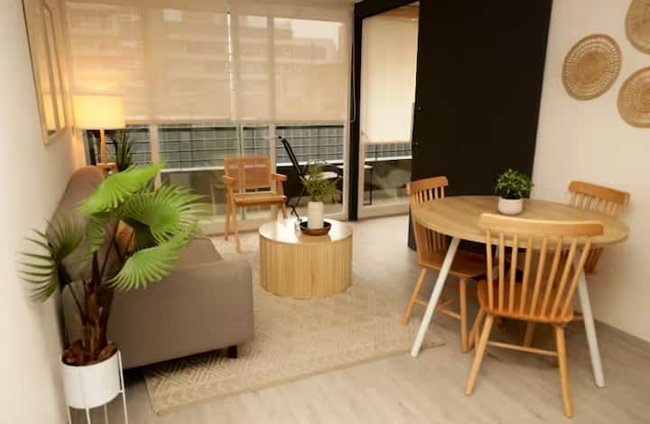 Metro/a. Acondicionado/piscina/gym/céntrico. - 智利