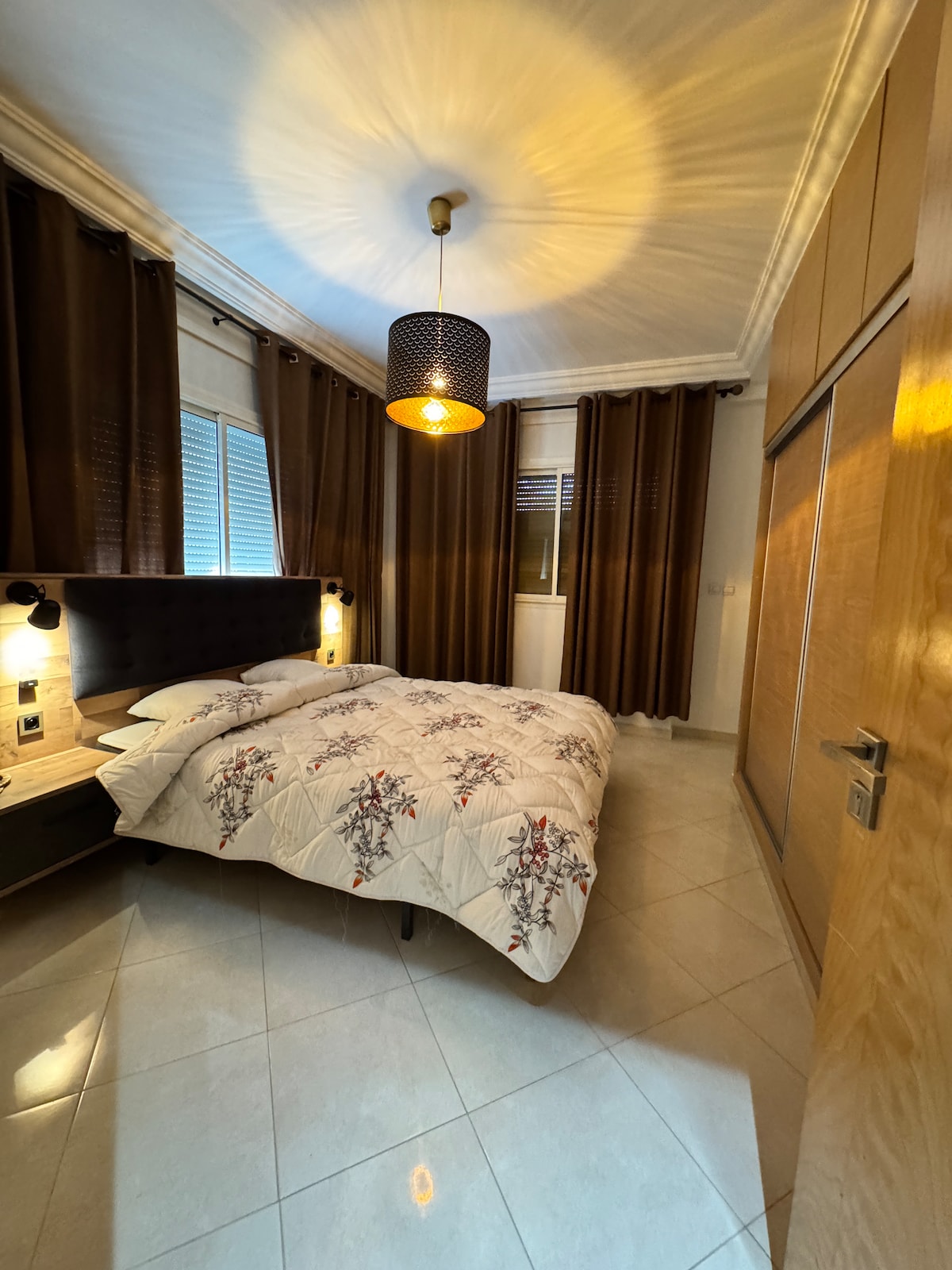 Anscheinend 5 Minuten vom Stadion von Rabat CAN entfernt - Wohnungen ...