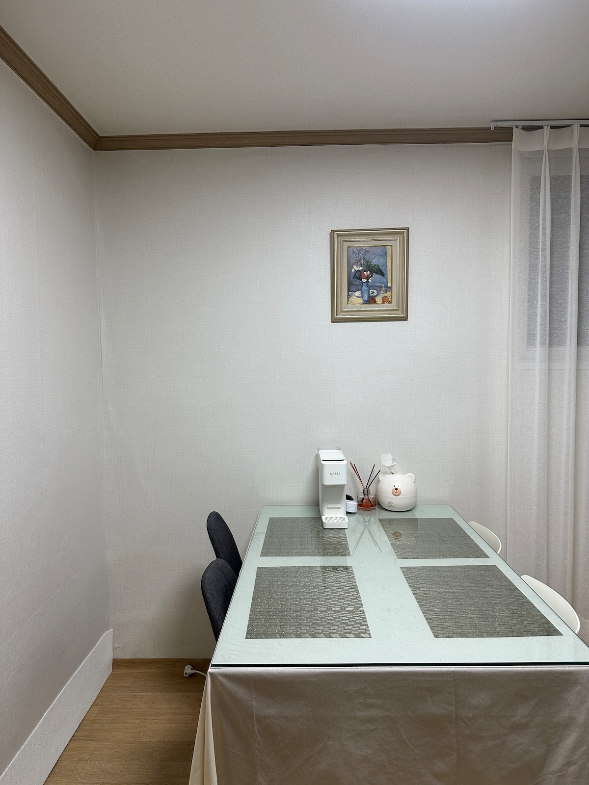 Happy day (Certified accommodation) #Gangnam Station #Sinnonhyeon ...