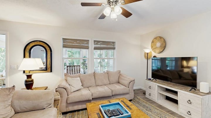 Piney Glade Dog Friendly House With Private Hot Tu - Lewes, DE