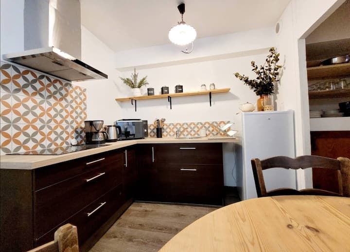 Charmant Studio Tout éQuipé Au Cœur De La Ville - Salins-les-Bains