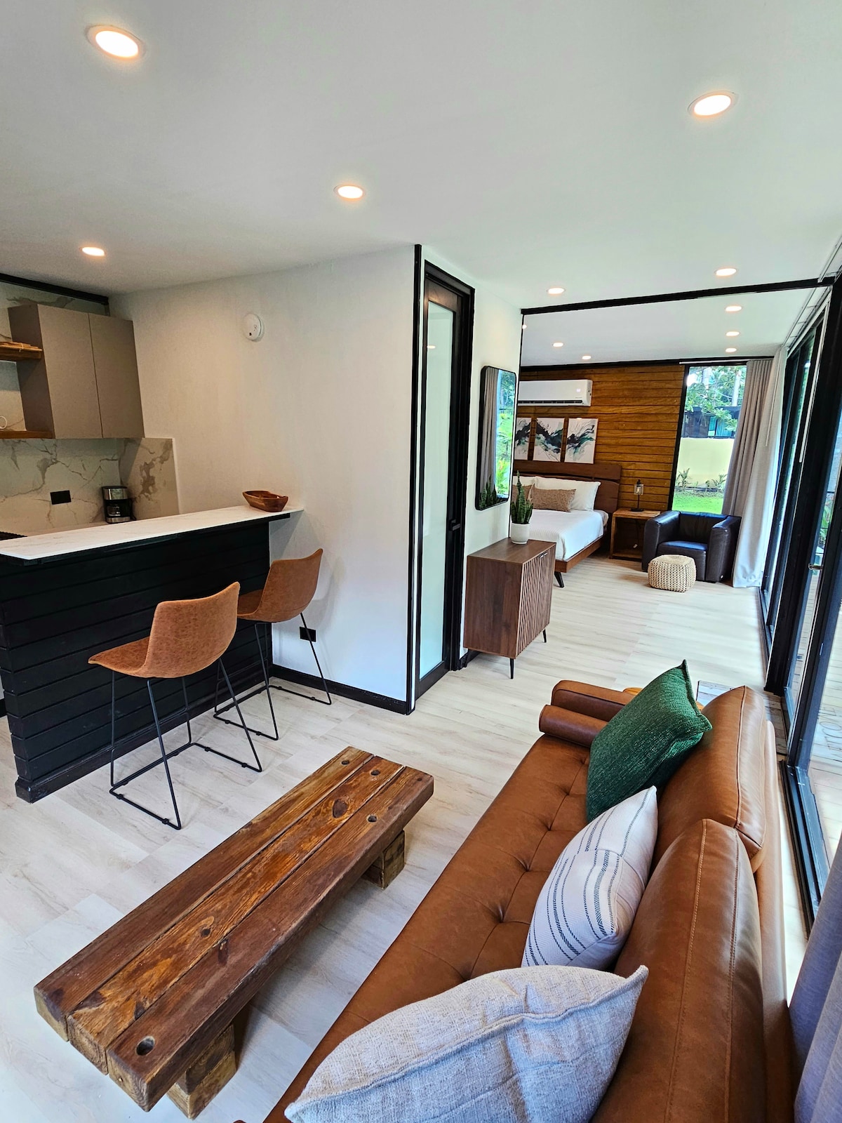 Flamboyan Luxe Suite @ El Yunque Luxury Retreat - Cabanes à louer à ...