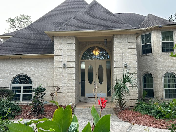Home Away From Home. - Tomball, TX