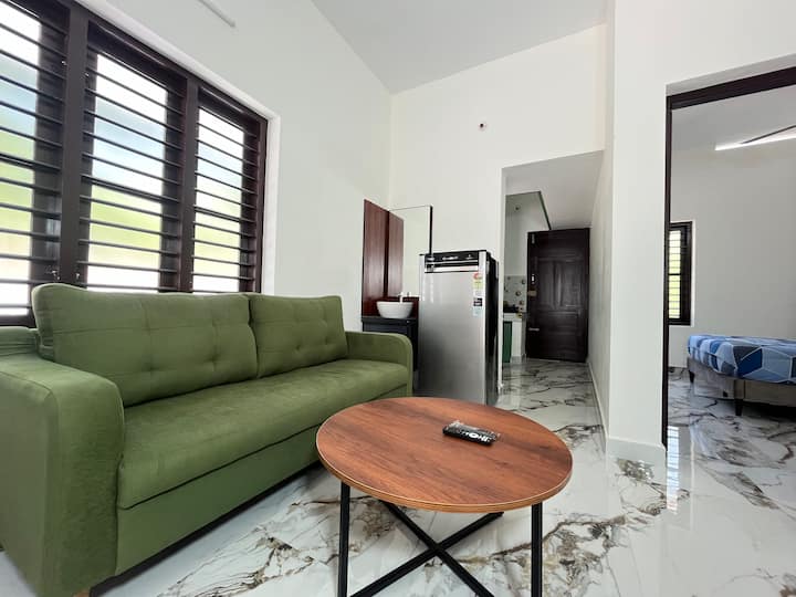 Var: Lime Haus- Ac 2bhk, 250 Mtr To Beach, Foosbal - Varkala