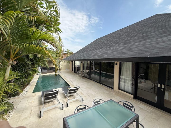 Cozy 2 Br Villa With Pool In Seminyak - Seminyak